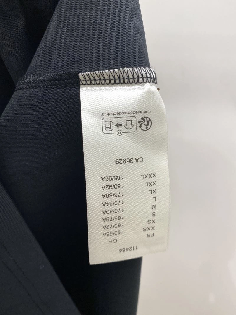 Exact replica Louis Vuitton T-Shirts