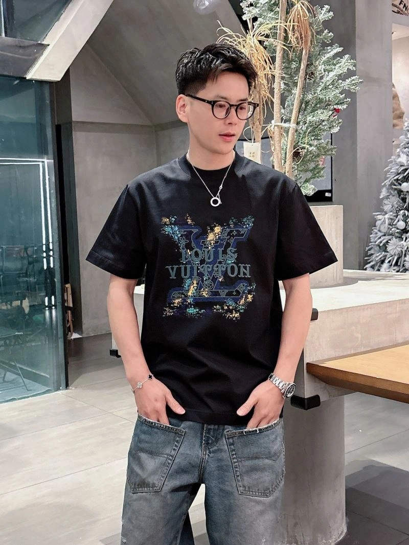 Cut-rate Louis Vuitton T-Shirts