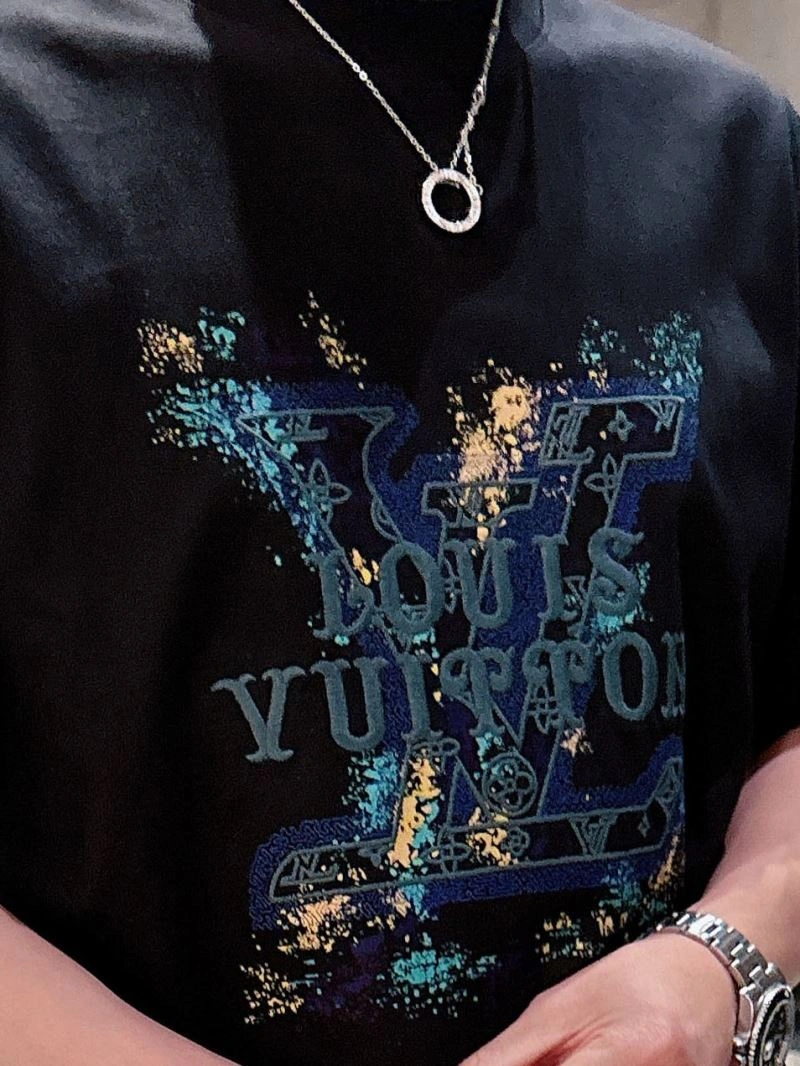 Cut-rate Louis Vuitton T-Shirts