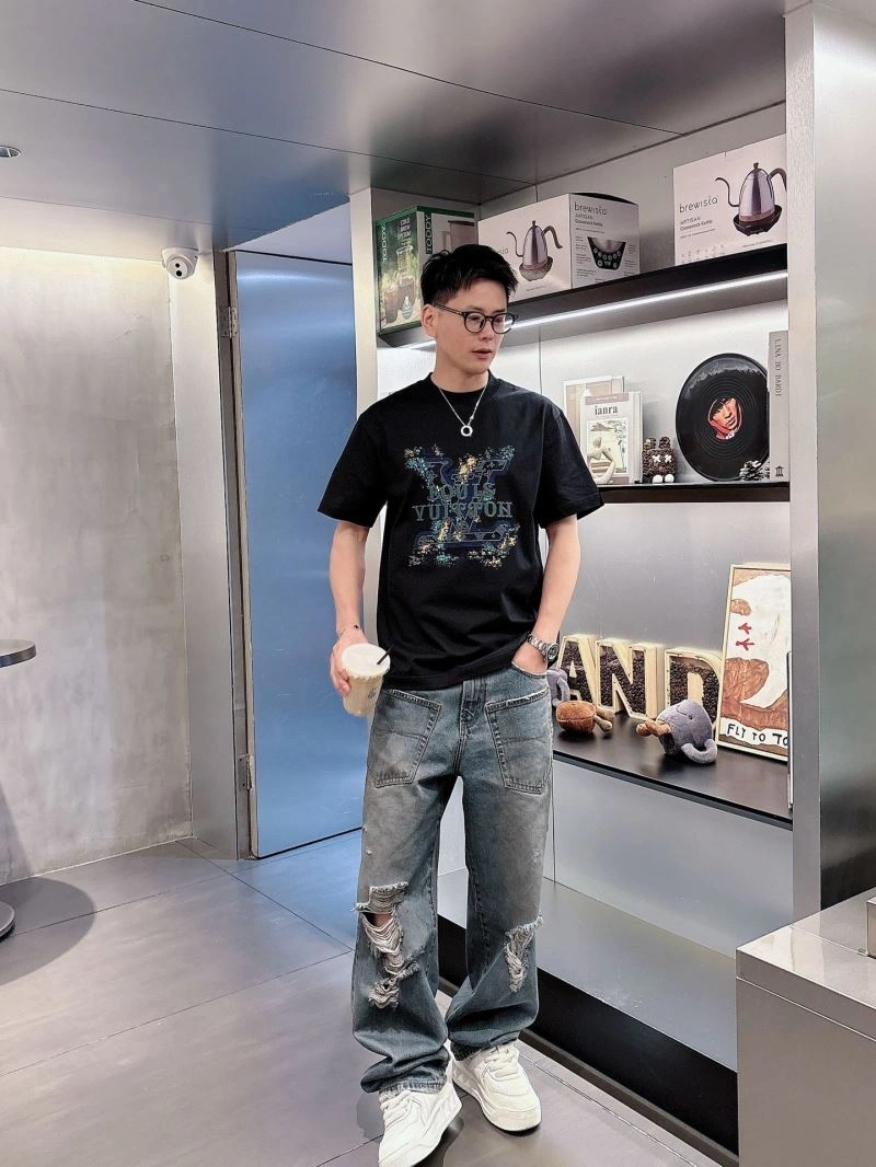 Cut-rate Louis Vuitton T-Shirts