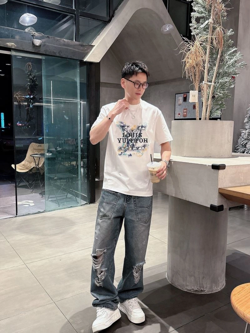 Perfect replica Louis Vuitton T-Shirts