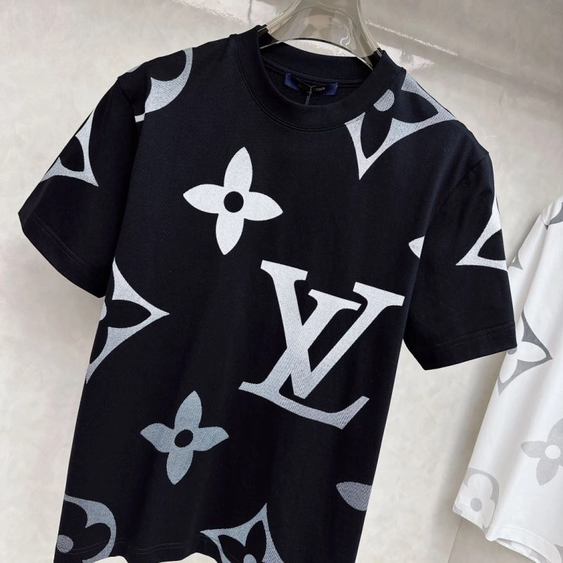 Cut-rate Louis Vuitton T-Shirts