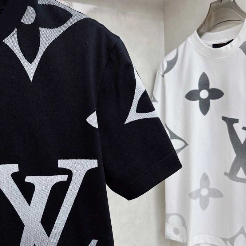 Cut-rate Louis Vuitton T-Shirts