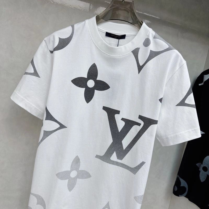 High fidelity Louis Vuitton T-Shirts