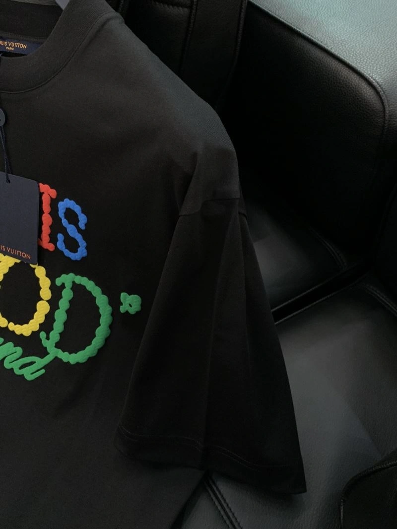 Official Louis Vuitton T-Shirts