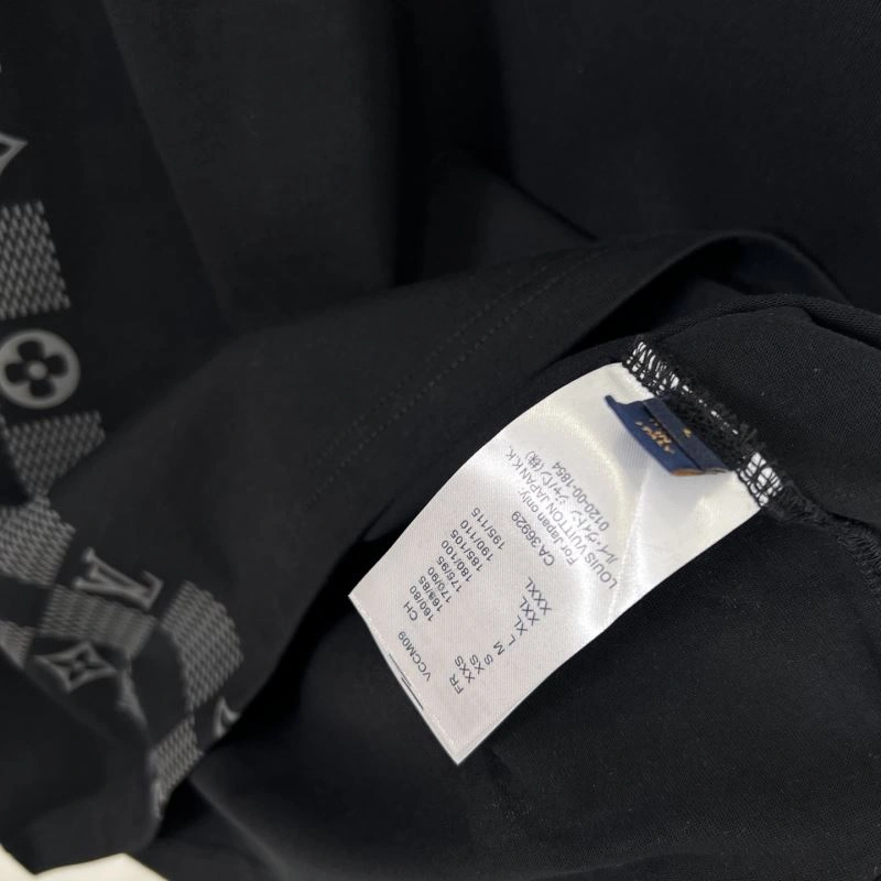 Top match Louis Vuitton T-Shirts