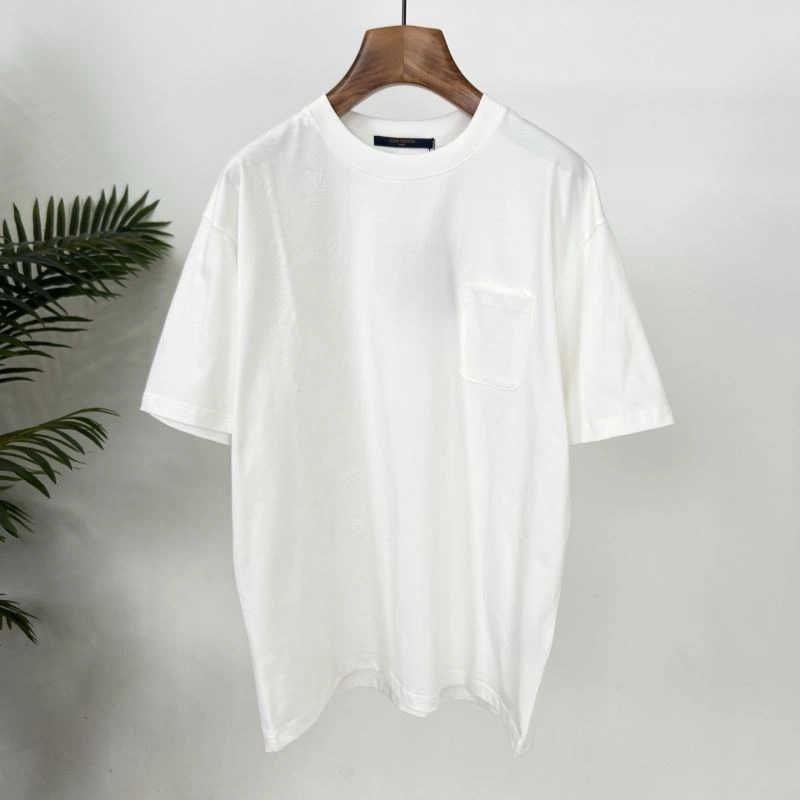 Indistinguishable Louis Vuitton T-Shirts