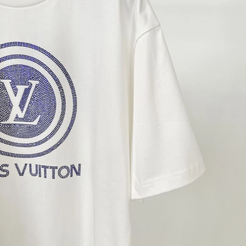 Top match Louis Vuitton T-Shirts