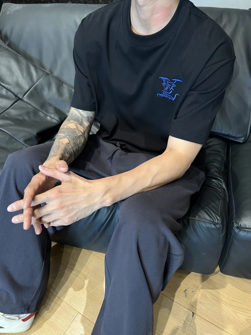 Perfect replica Louis Vuitton T-Shirts