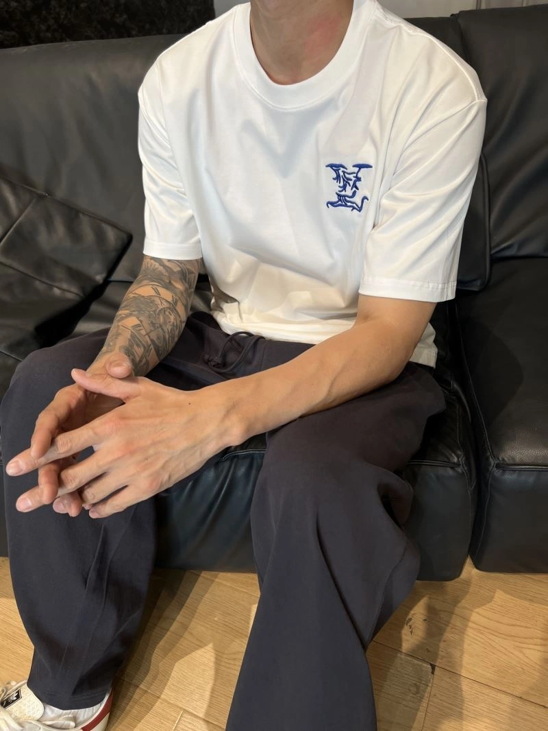 Perfect replica Louis Vuitton T-Shirts