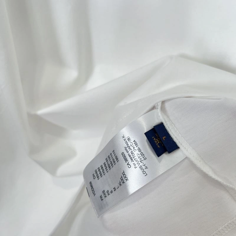 Perfect replica Louis Vuitton T-Shirts
