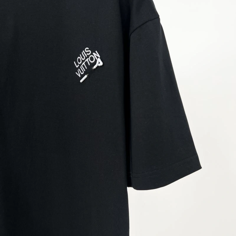 Precise copy Louis Vuitton T-Shirts