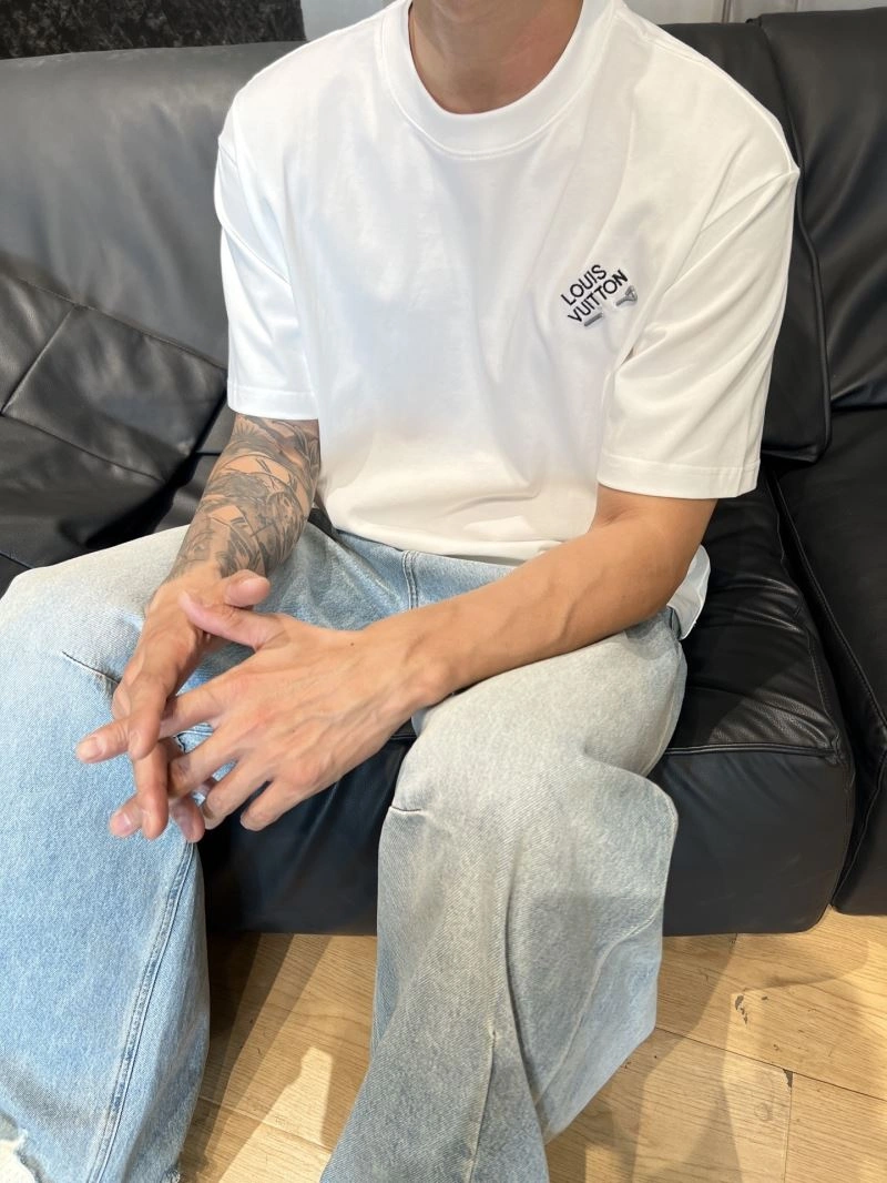 Top mirror Louis Vuitton T-Shirts