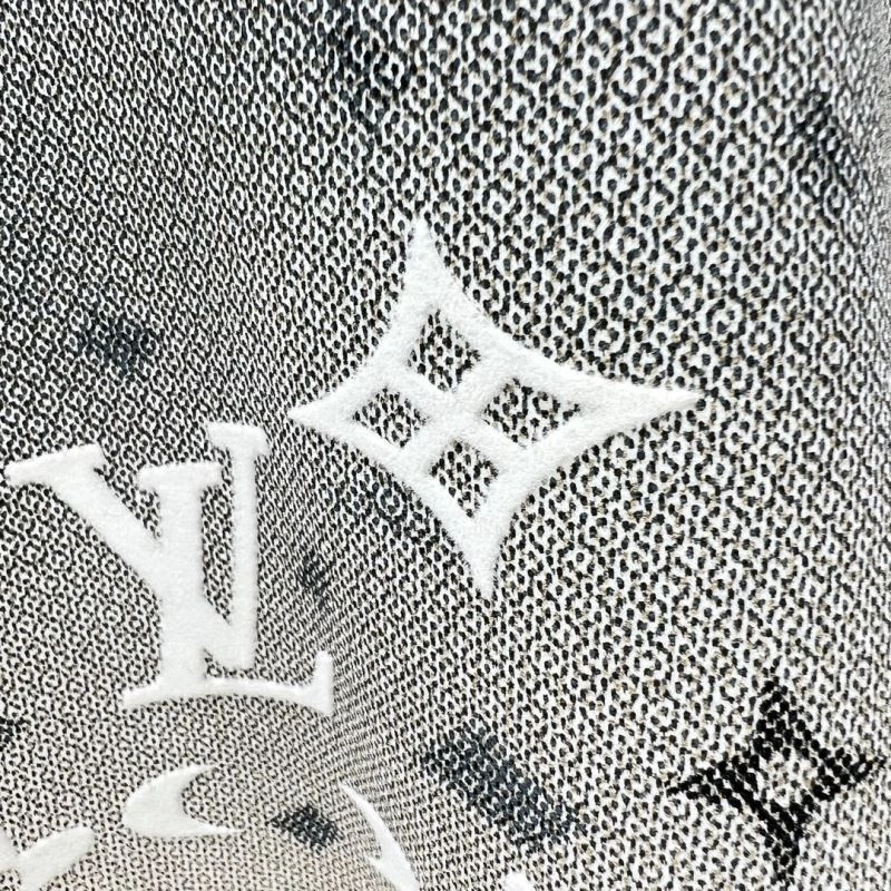 Inexpensive Louis Vuitton T-Shirts