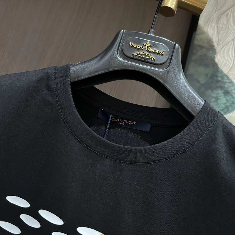 High accuracy Louis Vuitton T-Shirts