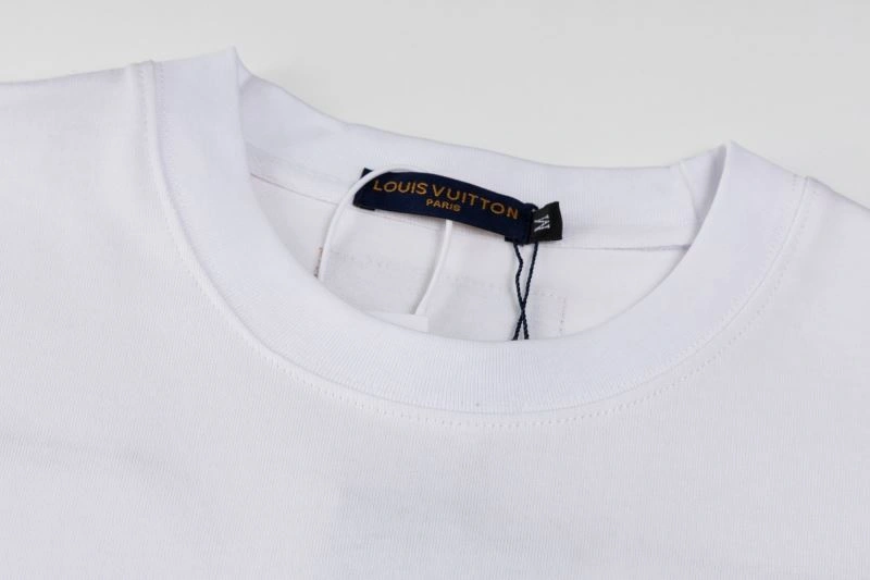 High fidelity Louis Vuitton T-Shirts