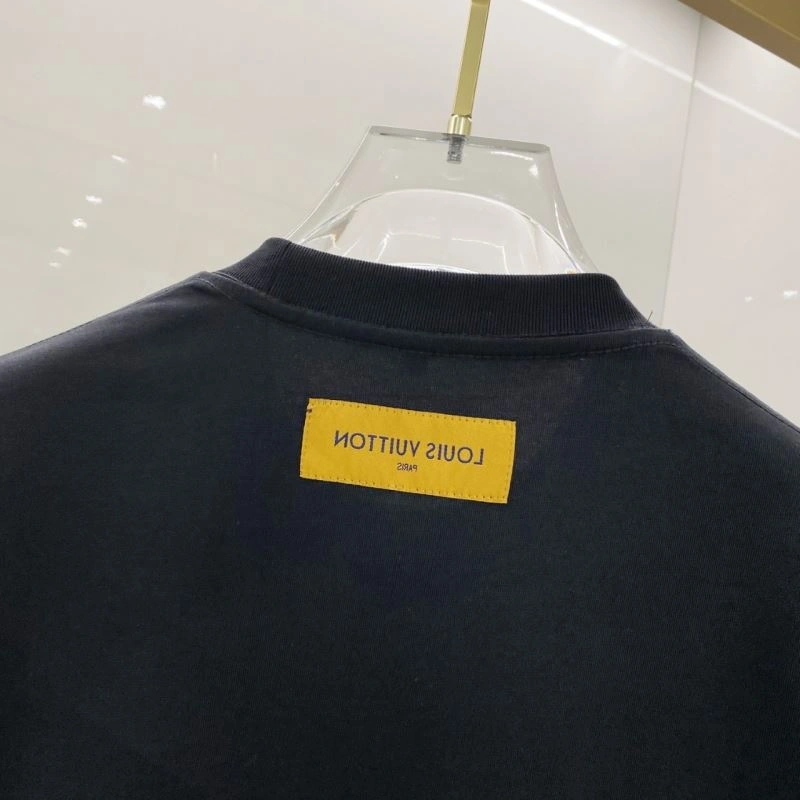 Low-cost Louis Vuitton T-Shirts