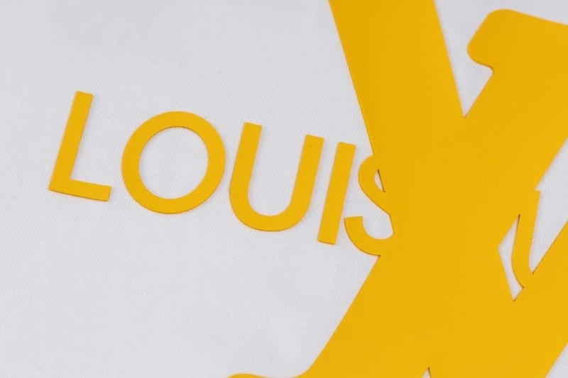 Precise copy Louis Vuitton T-Shirts