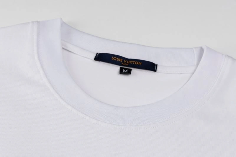 Precise copy Louis Vuitton T-Shirts