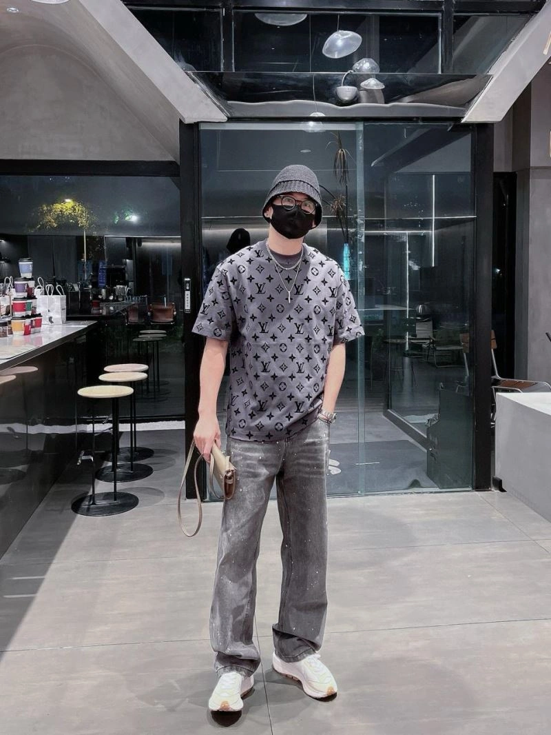 Economical Louis Vuitton T-Shirts