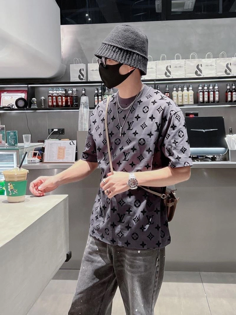 Economical Louis Vuitton T-Shirts