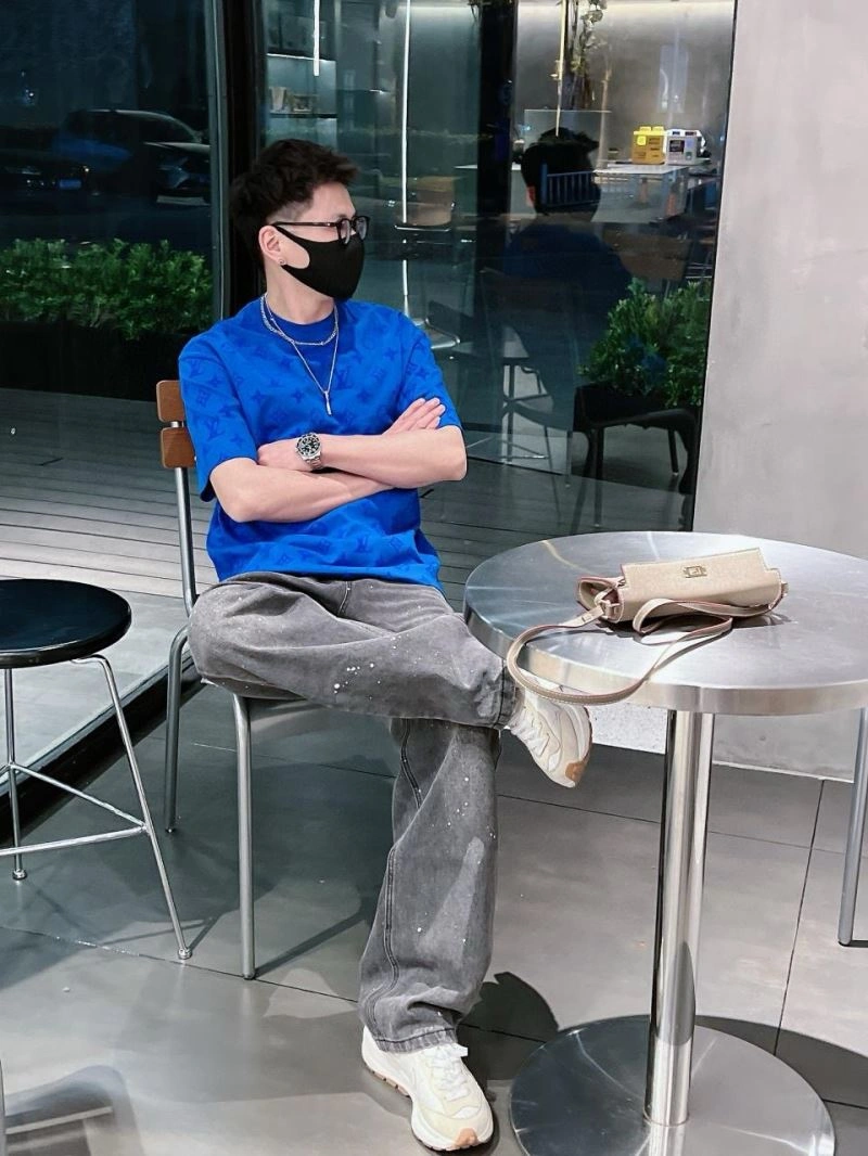 Economical Louis Vuitton T-Shirts