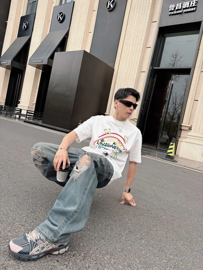 1:1 copy Louis Vuitton T-Shirts