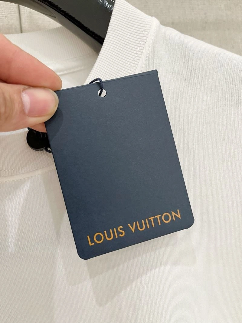 Top match Louis Vuitton T-Shirts