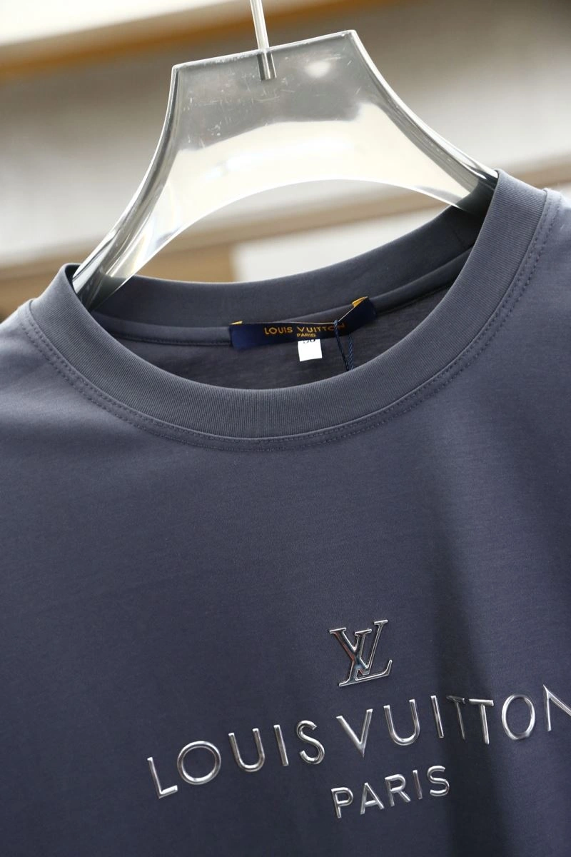 High fidelity Louis Vuitton T-Shirts