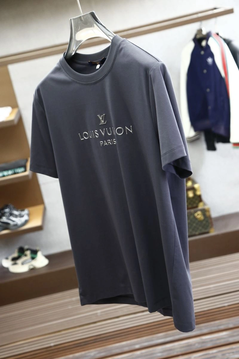 High fidelity Louis Vuitton T-Shirts