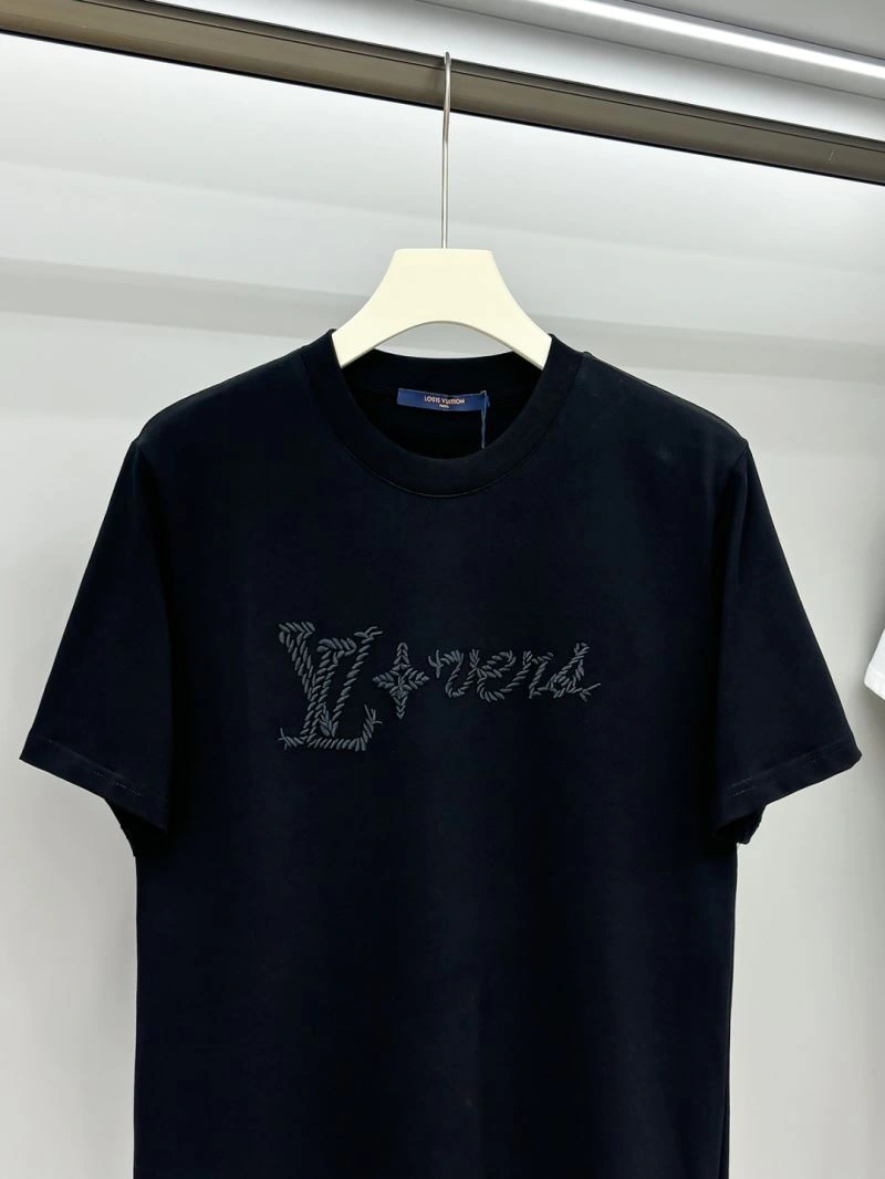 Indistinguishable Louis Vuitton T-Shirts