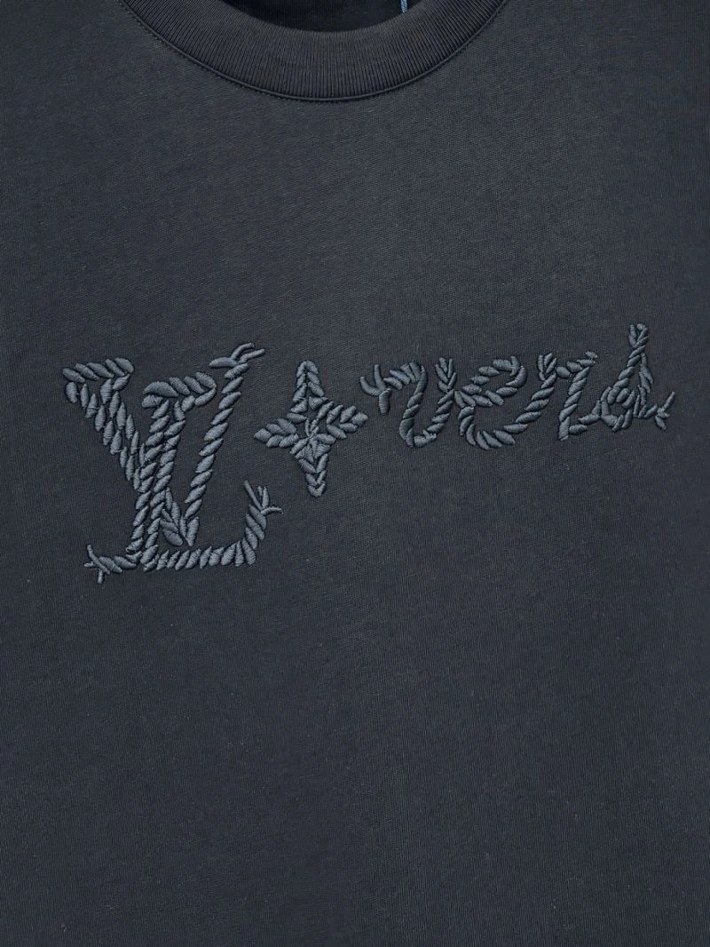 Indistinguishable Louis Vuitton T-Shirts
