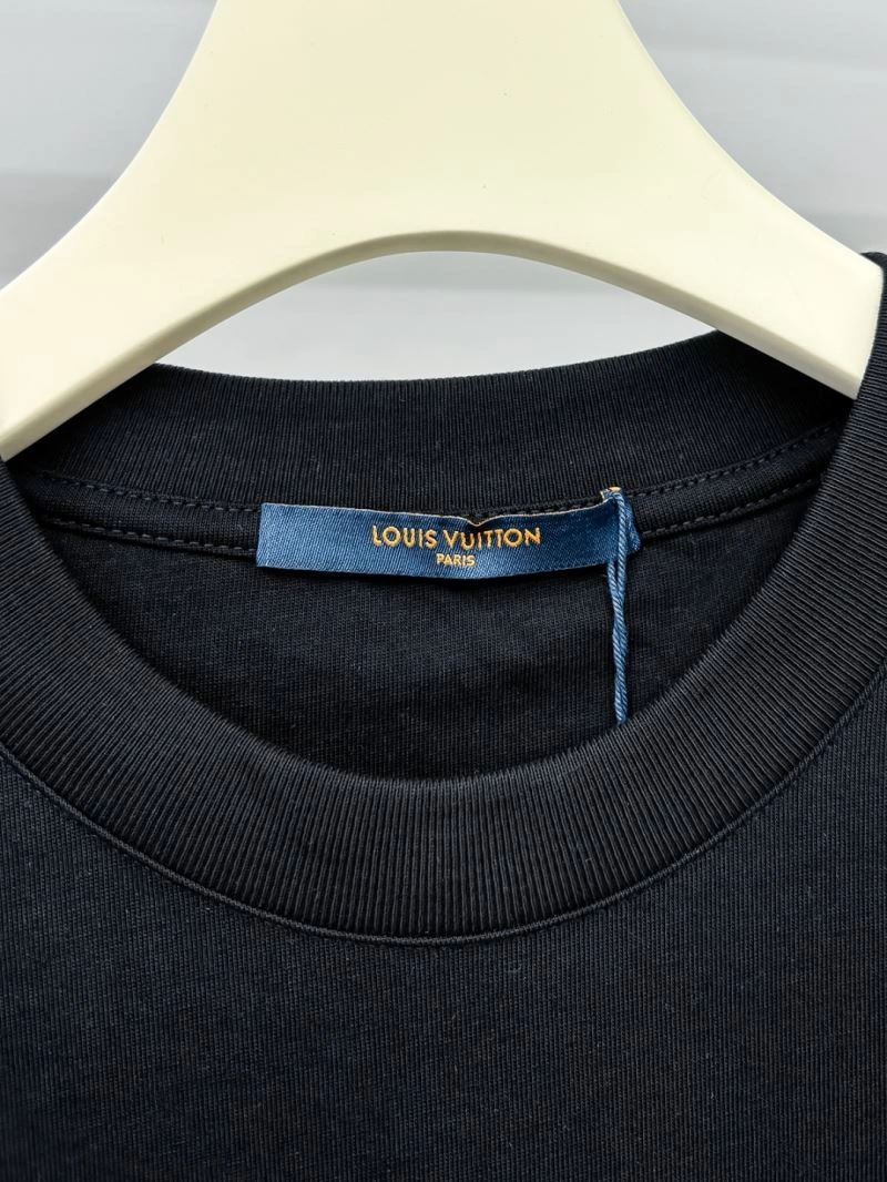 Indistinguishable Louis Vuitton T-Shirts