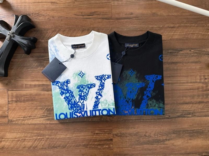 Bargain Louis Vuitton T-Shirts
