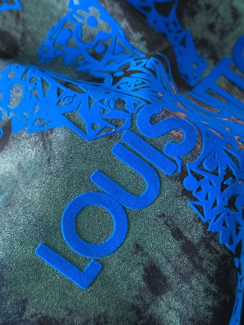 Bargain Louis Vuitton T-Shirts
