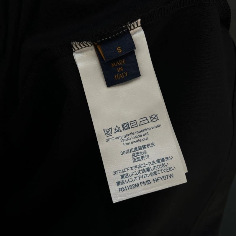 Official Louis Vuitton T-Shirts