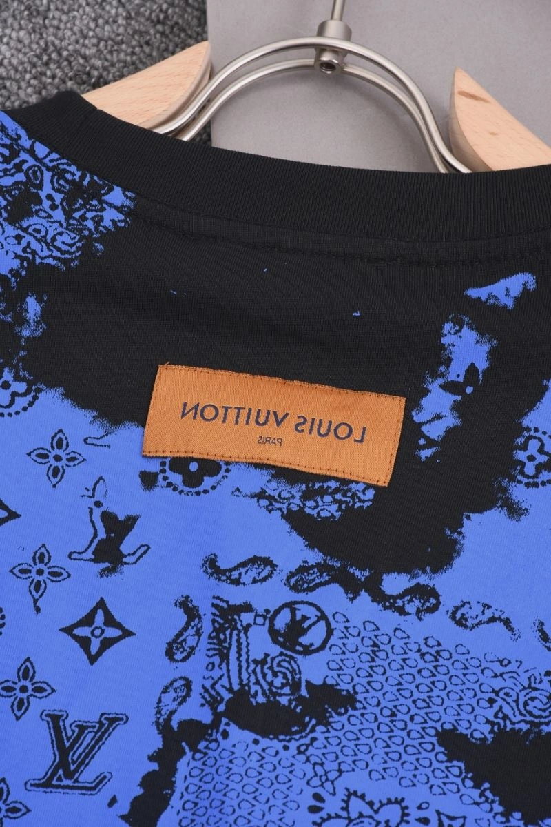 Low-cost Louis Vuitton T-Shirts