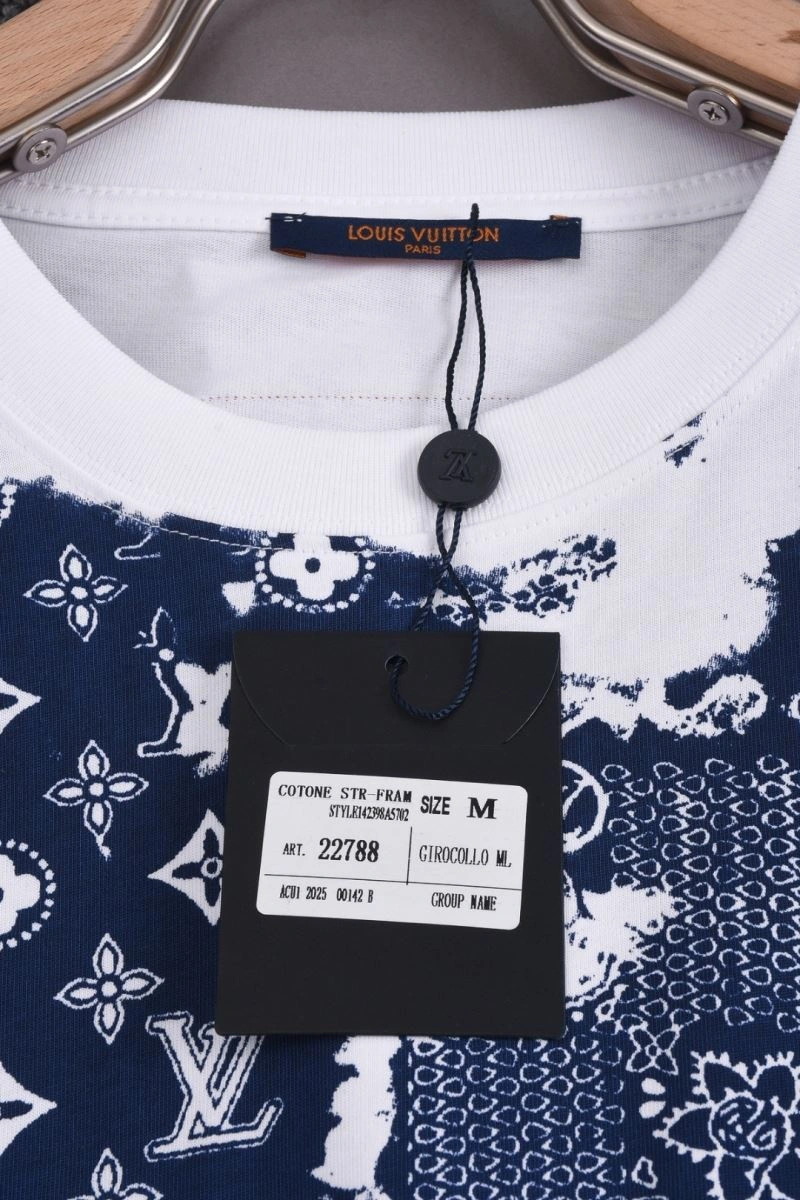 Top match Louis Vuitton T-Shirts