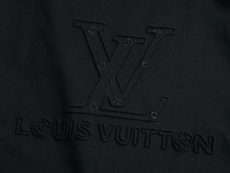 Indistinguishable Louis Vuitton T-Shirts