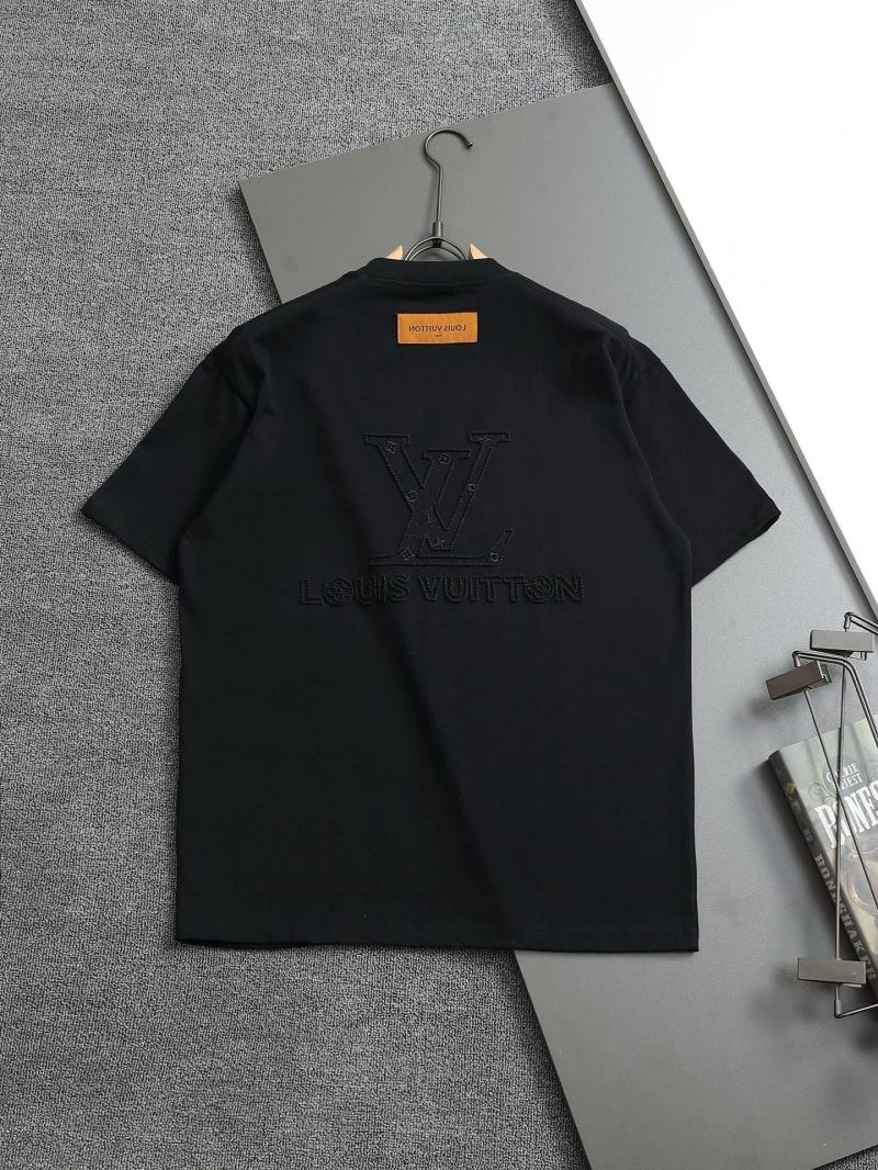 Indistinguishable Louis Vuitton T-Shirts