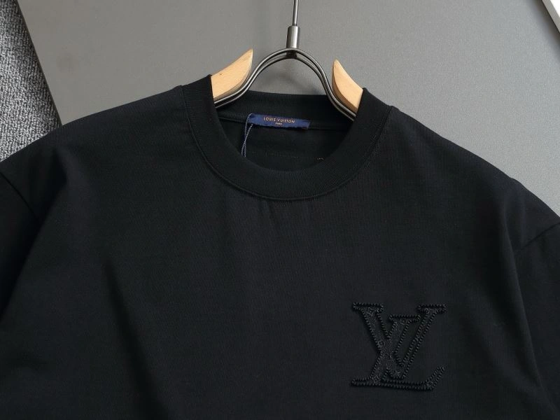 Indistinguishable Louis Vuitton T-Shirts