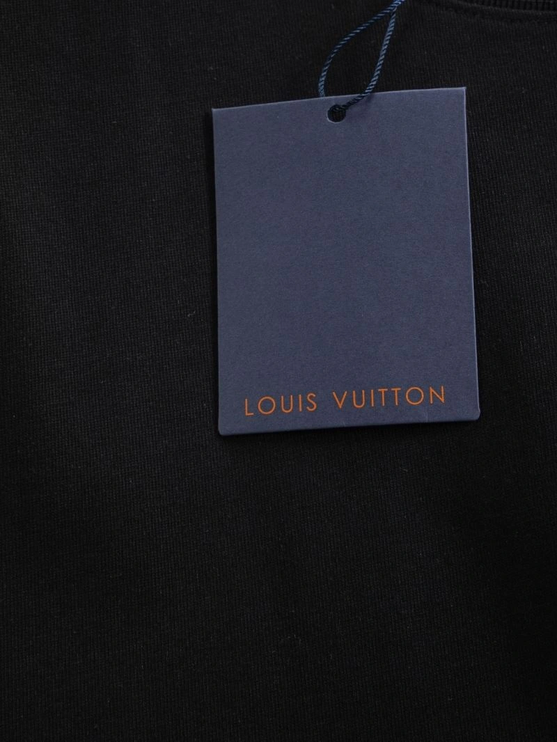 Accurate model Louis Vuitton T-Shirts