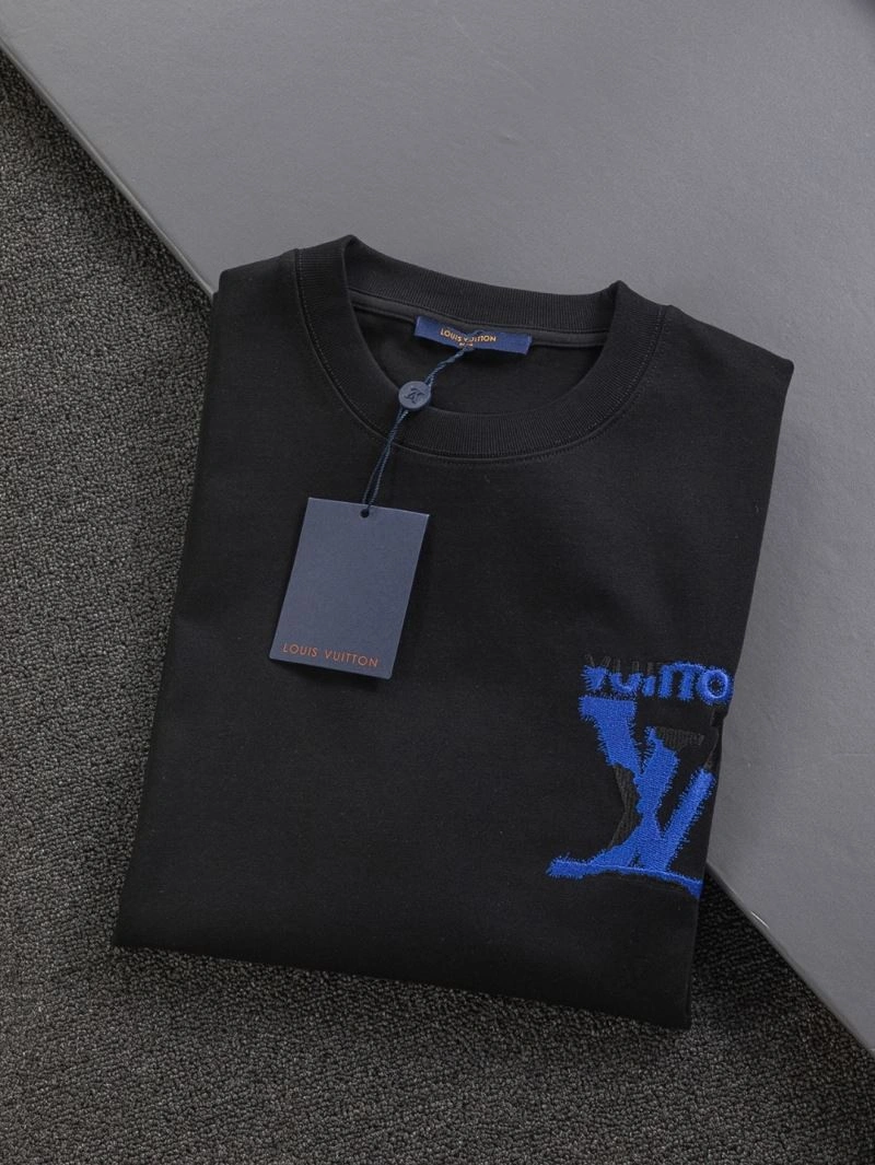 Accurate model Louis Vuitton T-Shirts