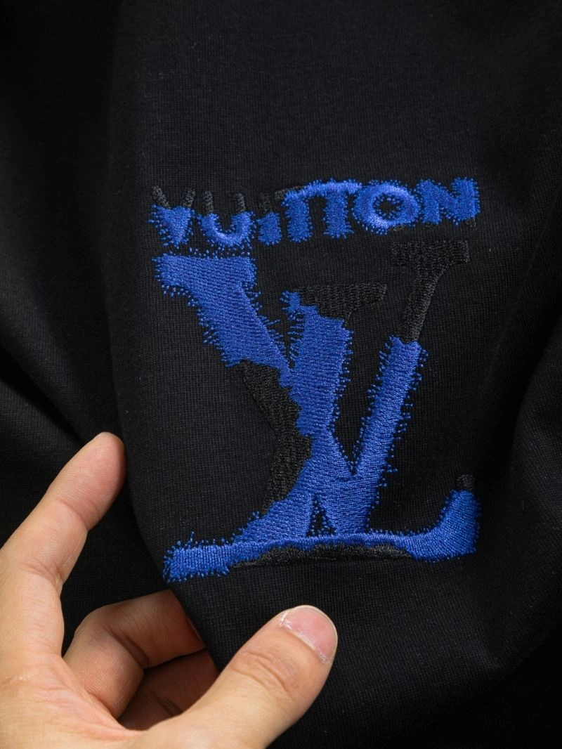 Accurate model Louis Vuitton T-Shirts