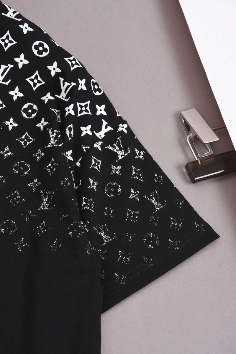 Low-cost Louis Vuitton T-Shirts