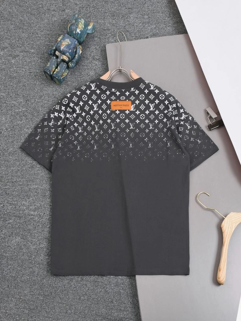 Indistinguishable Louis Vuitton T-Shirts