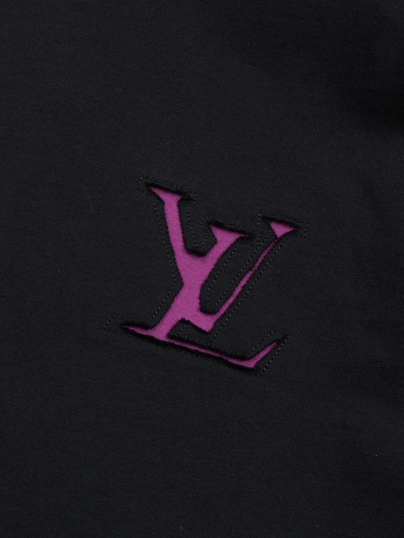 Accurate model Louis Vuitton T-Shirts