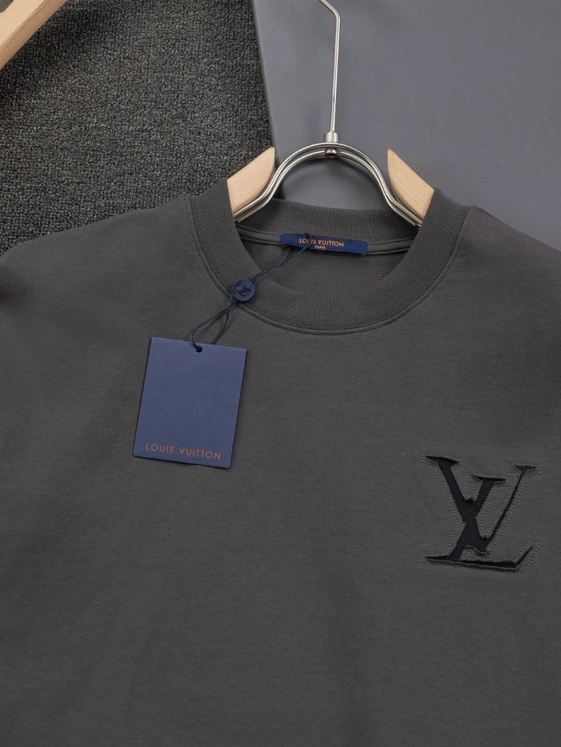 Precise copy Louis Vuitton T-Shirts