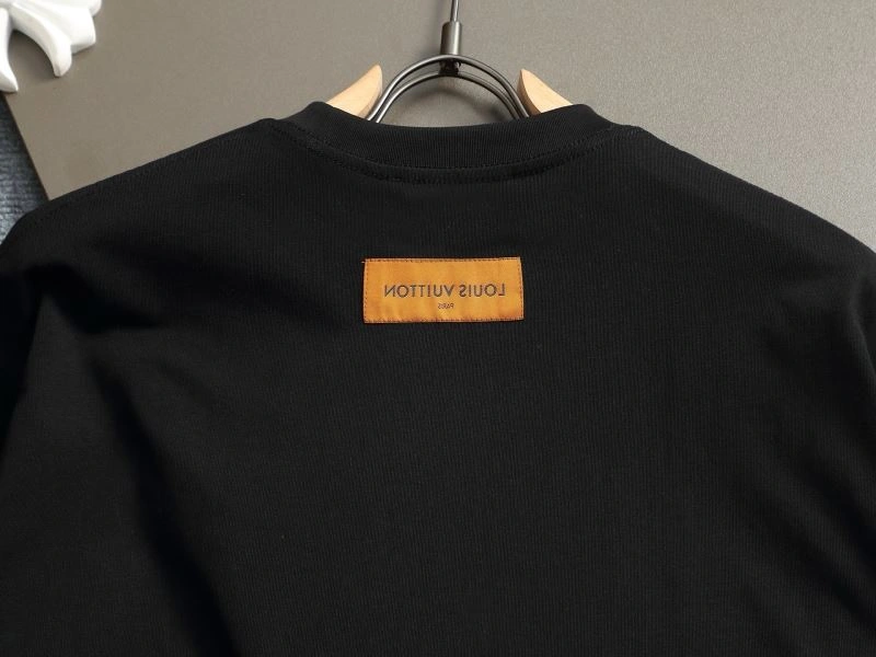 Factory-made Louis Vuitton T-Shirts