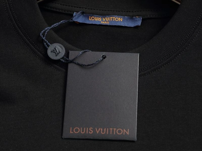 Factory-made Louis Vuitton T-Shirts